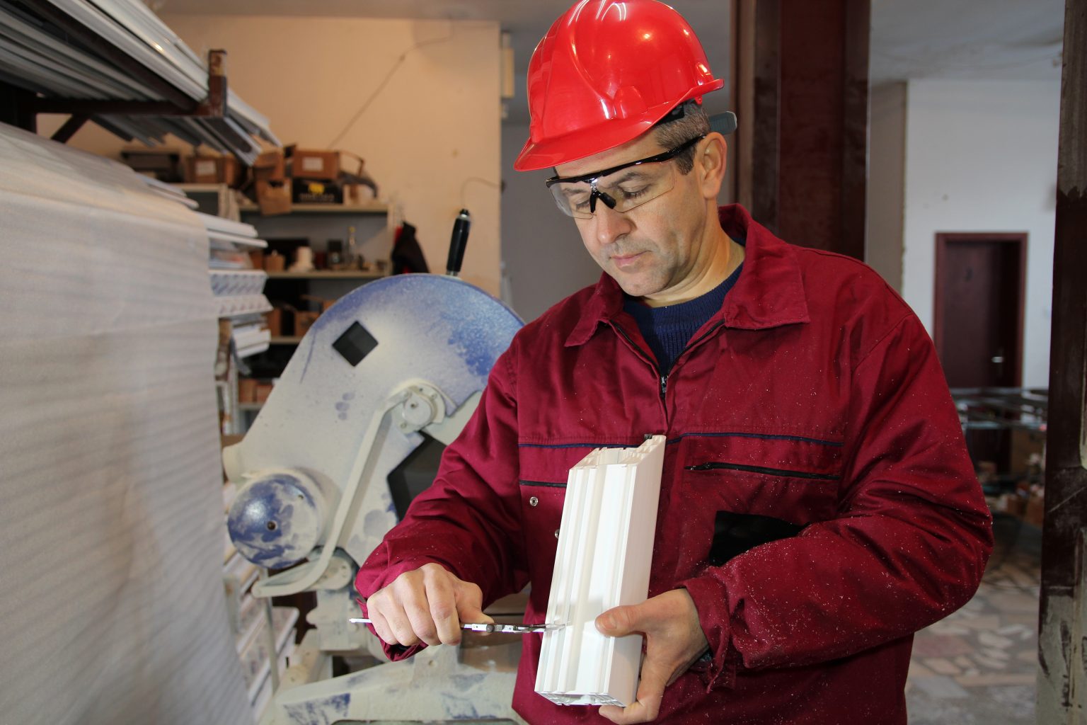 Superior Extrusions – Custom Plastic Extrusion Manufacturer